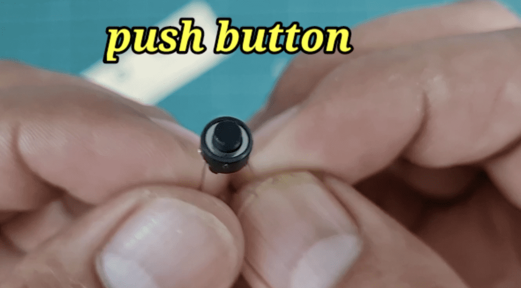 Small GPS Tracker Using Arduino
